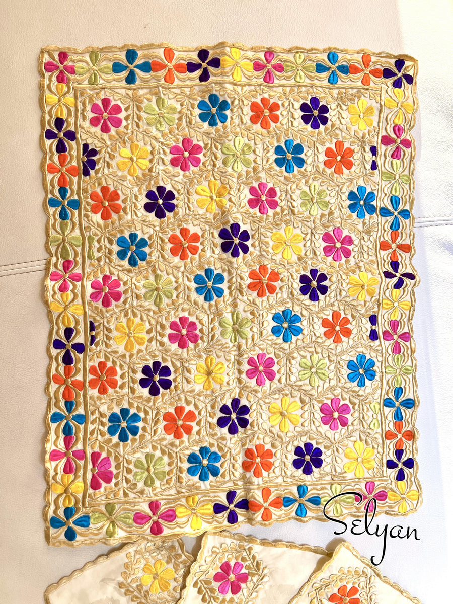 Fond de plateau -Terz rbati- avec 6 serviettes – SELYAN